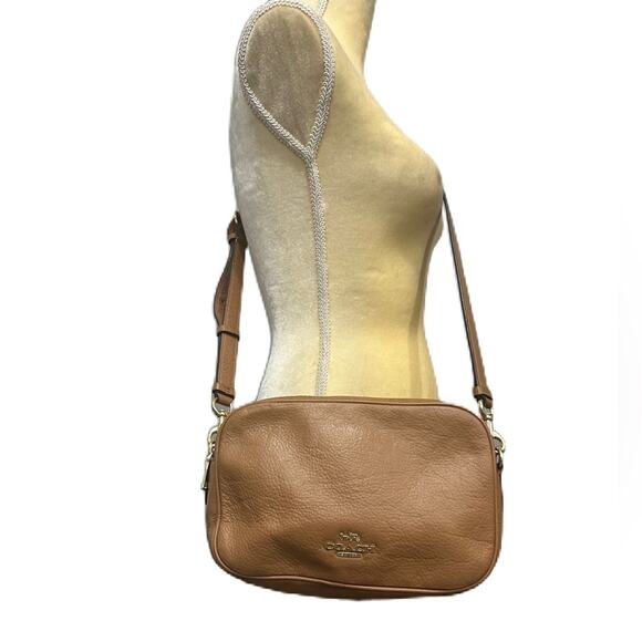 Coach | Bags | Euc Coach Jes Signature Cognac Leather Crossbody Camera ...